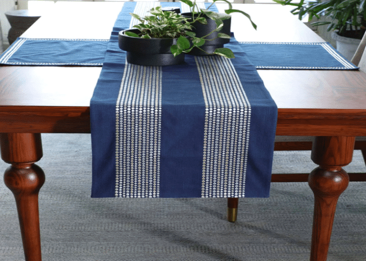 7 Best Round Table Runner Ideas - Amenity Home